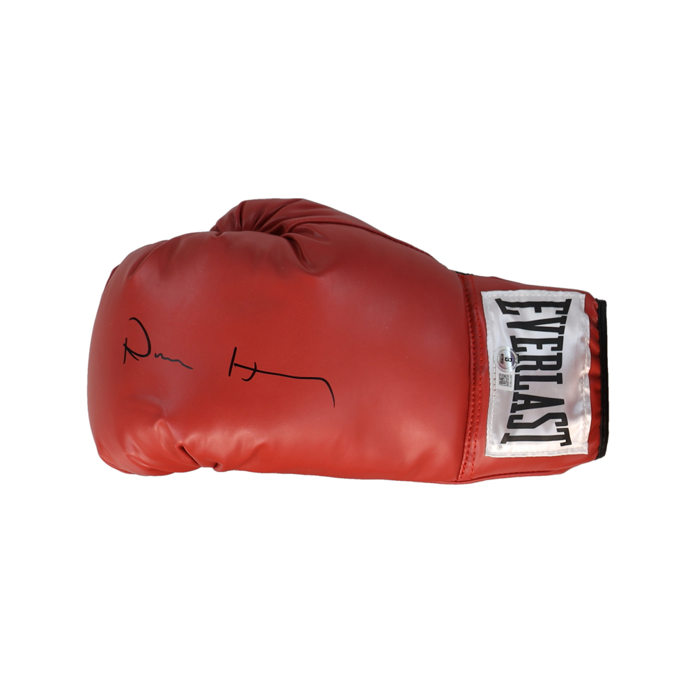 Devin Haney Signed Everlast Boxing Glove (Beckett) | Pristine Auction