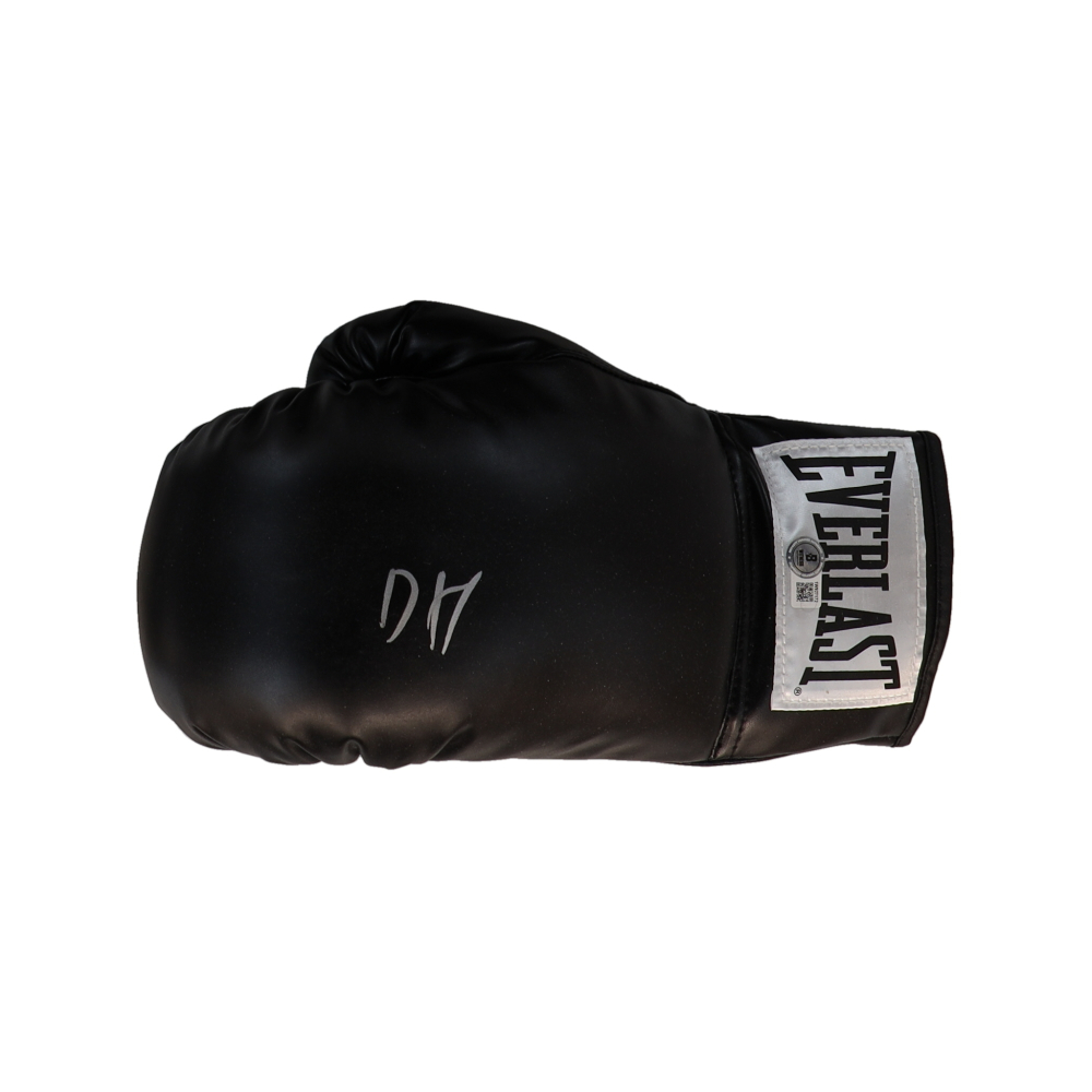 Devin Haney Signed Everlast Boxing Glove (Beckett) | Pristine Auction