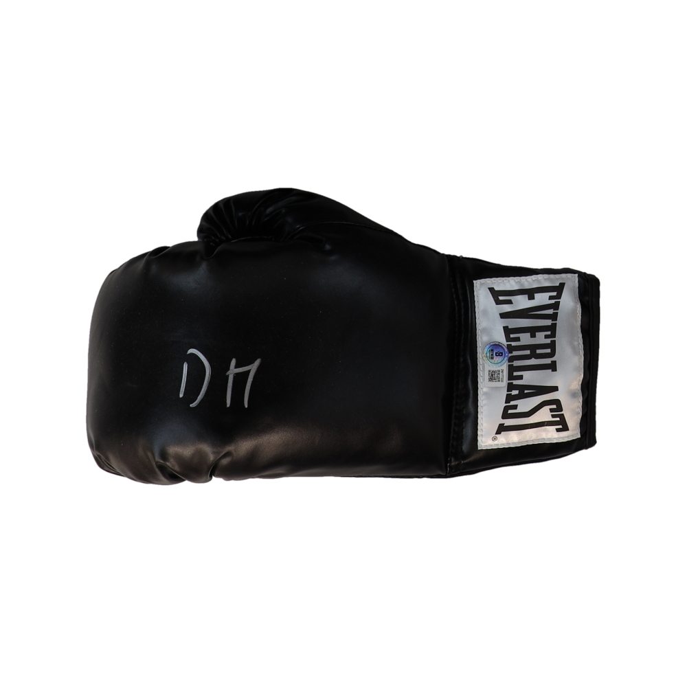 Devin Haney Signed Everlast Boxing Glove (Beckett) | Pristine Auction