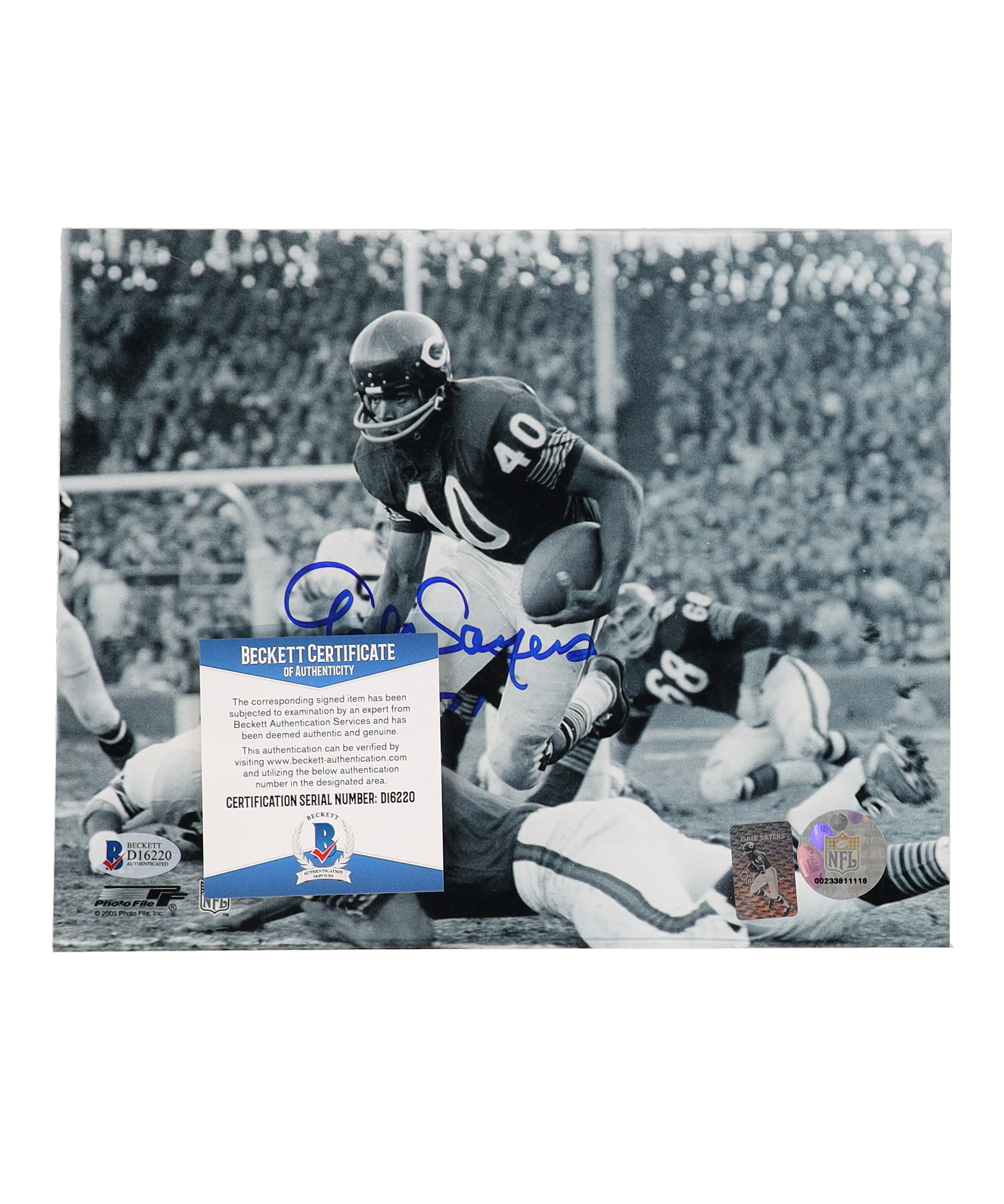 Gale Sayers Signed Bears 8x10 Photo Inscribed "HOF 77" (Beckett ...