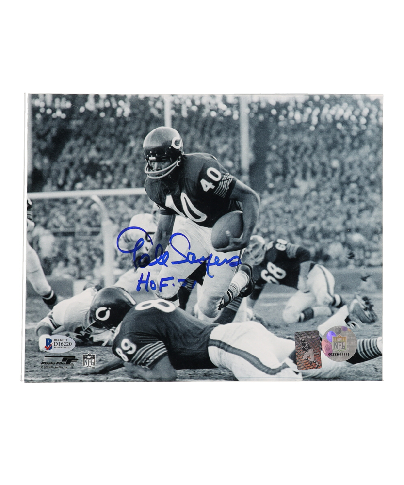 Gale Sayers Signed Bears 8x10 Photo Inscribed "HOF 77" (Beckett ...