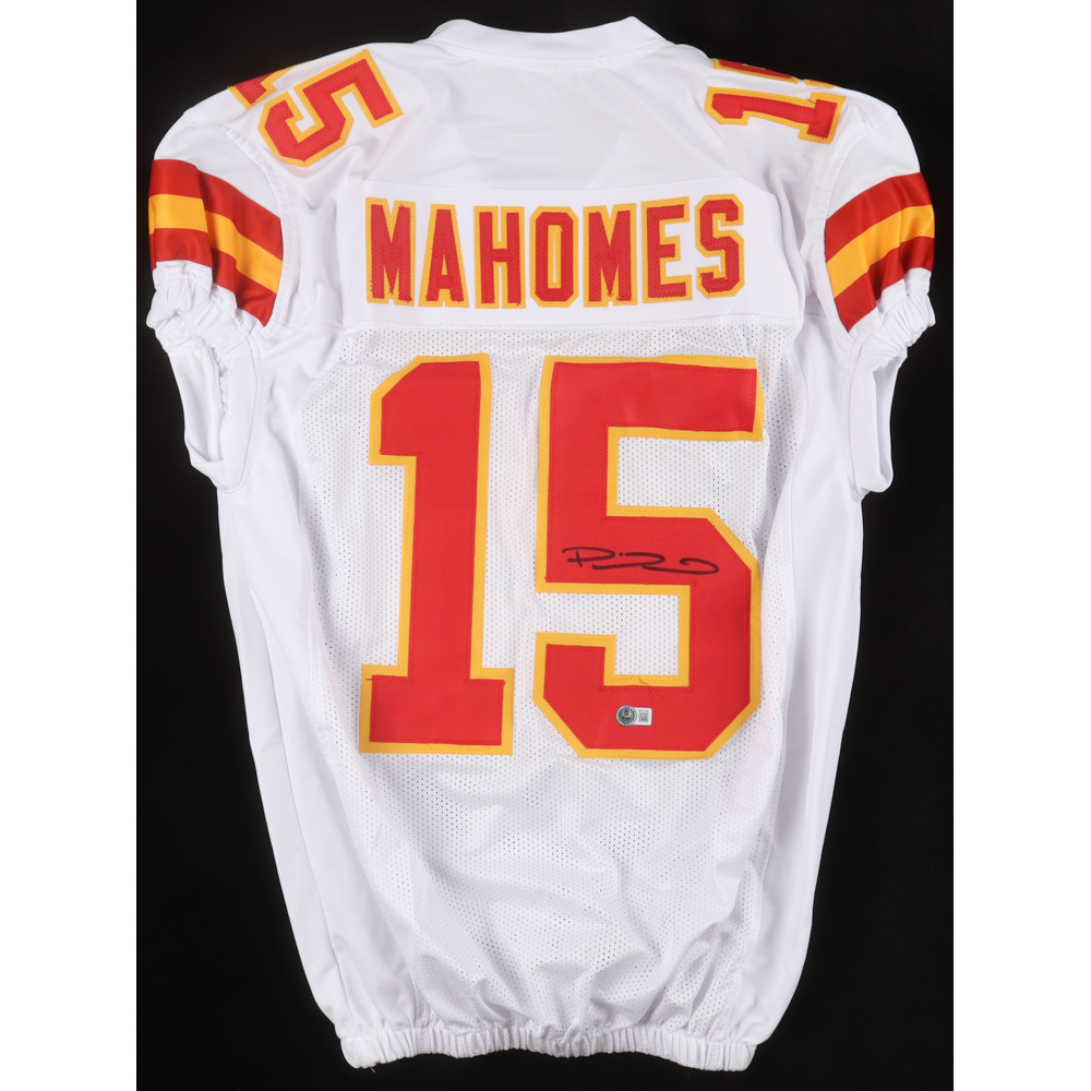 Patrick Mahomes Signed Jersey (Beckett) | Pristine Auction