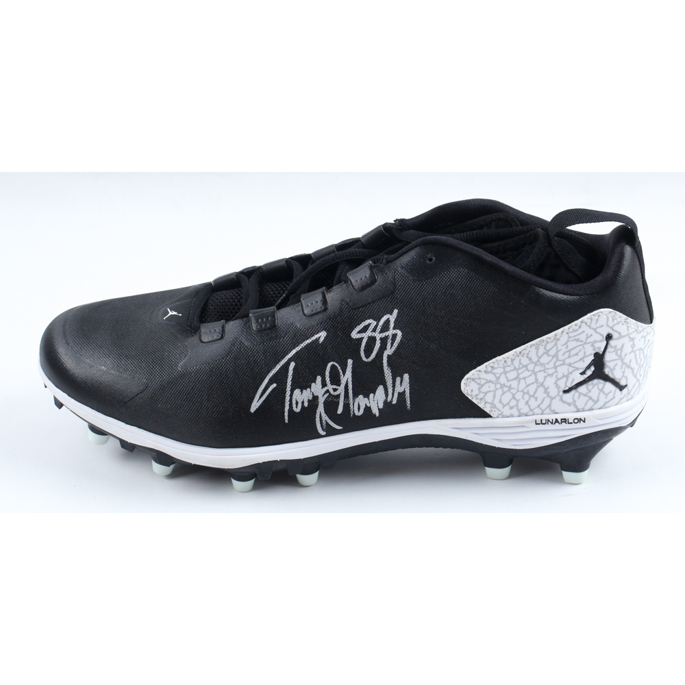 Tony Gonzalez Signed Pair (2) of Jordan Football Cleats (JSA ...