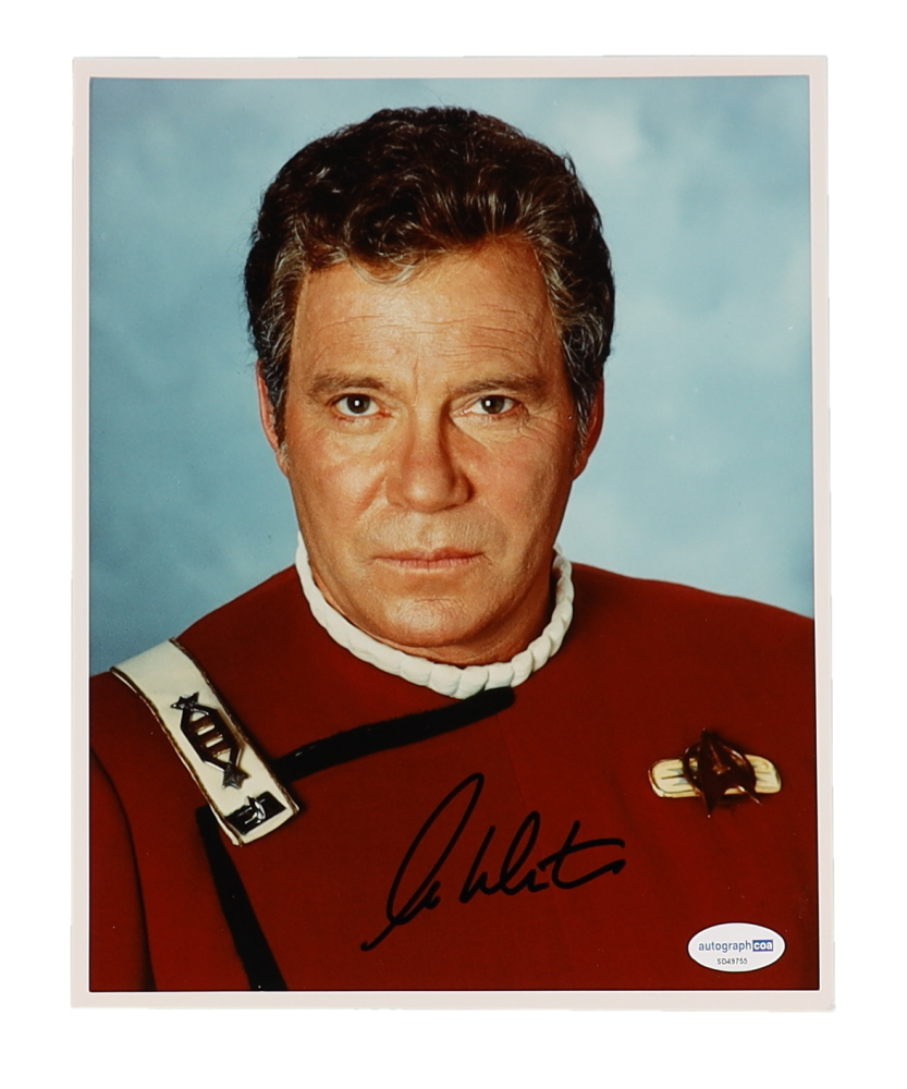 William Shatner Signed "Star Trek" 8x10 Photo (AutographCOA) | Pristine ...