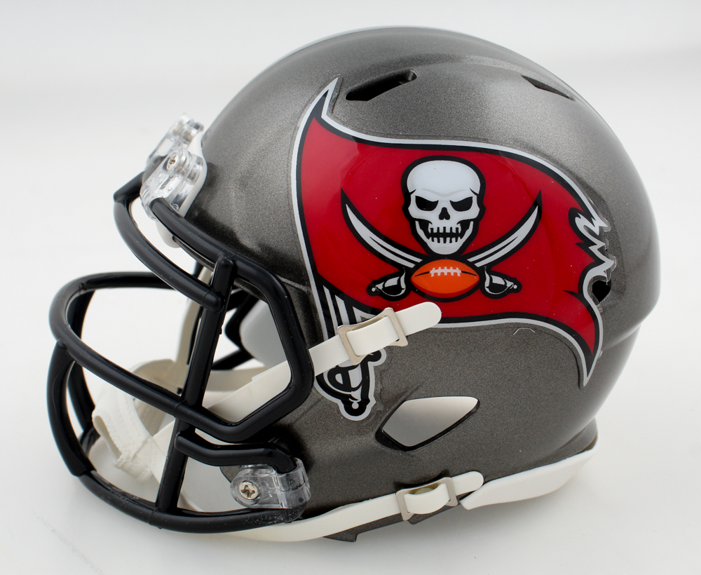 Bucky Irving Signed Buccaneers Speed Mini Helmet (Beckett) | Pristine ...
