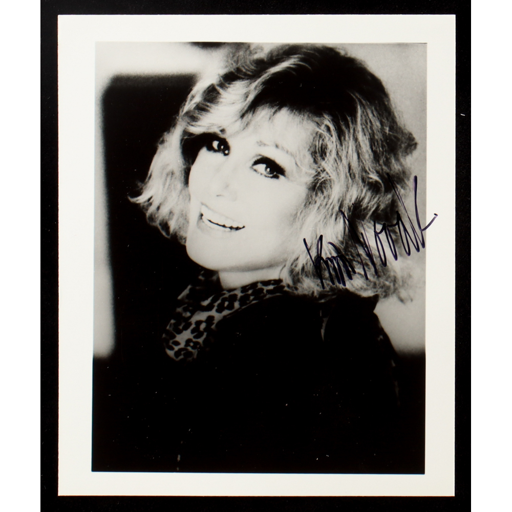 Kim Novak Signed 4x5 Photo (ACOA) | Pristine Auction