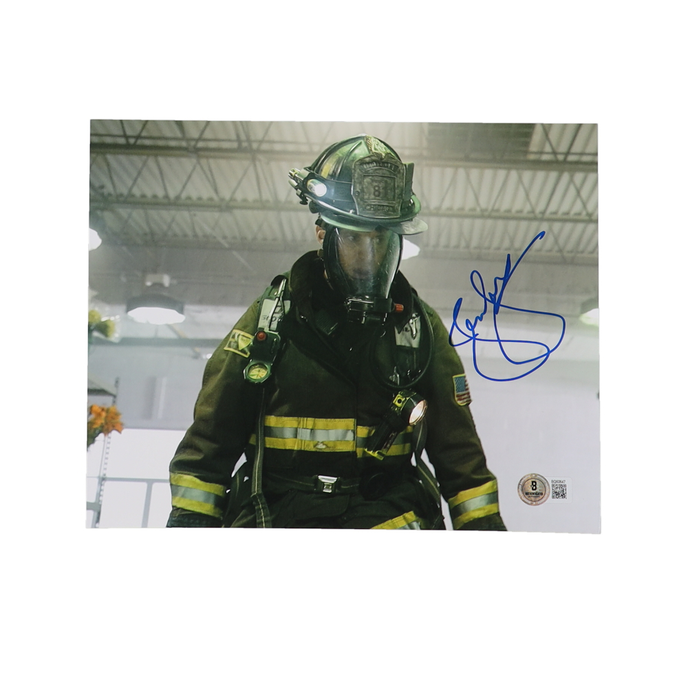 Jesse Spencer Signed "Chicago Fire" 8x10 Photo (Beckett) | Pristine Auction