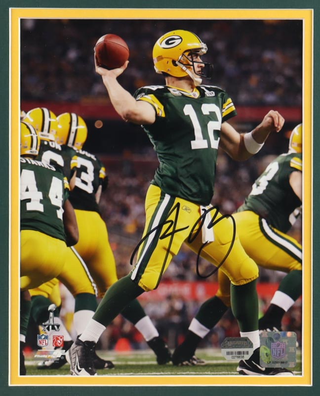 Aaron Rodgers Signed LE Packers Custom Framed Photo Display (Mounted ...