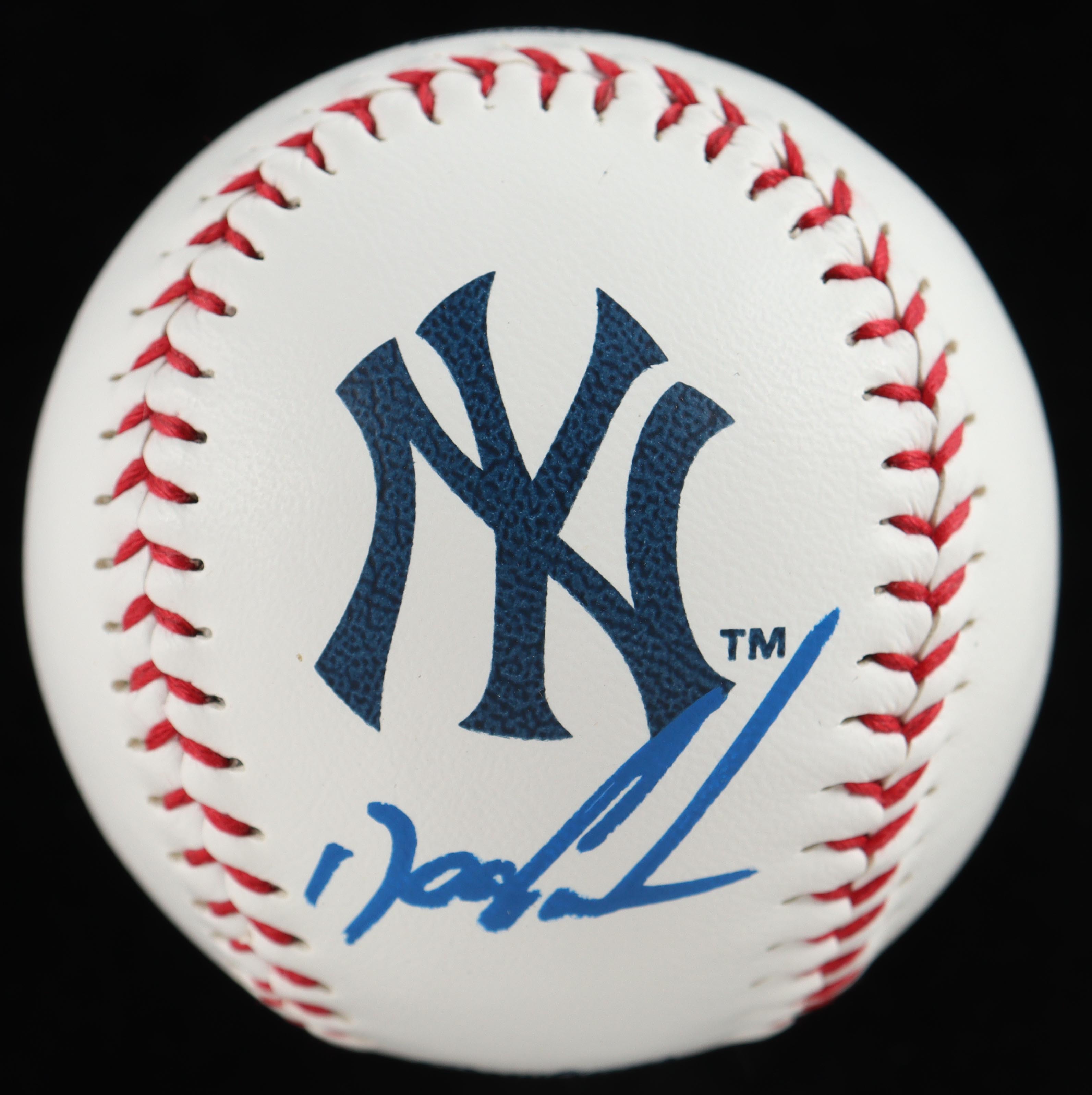 Dwight "Doc" Gooden Signed OML Yankees Logo Baseball (Beckett ...