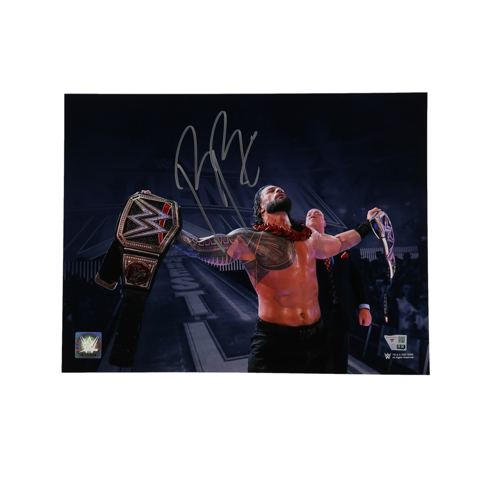 Roman Reigns Signed WWE 11x14 Photo (Fanatics) | Pristine Auction