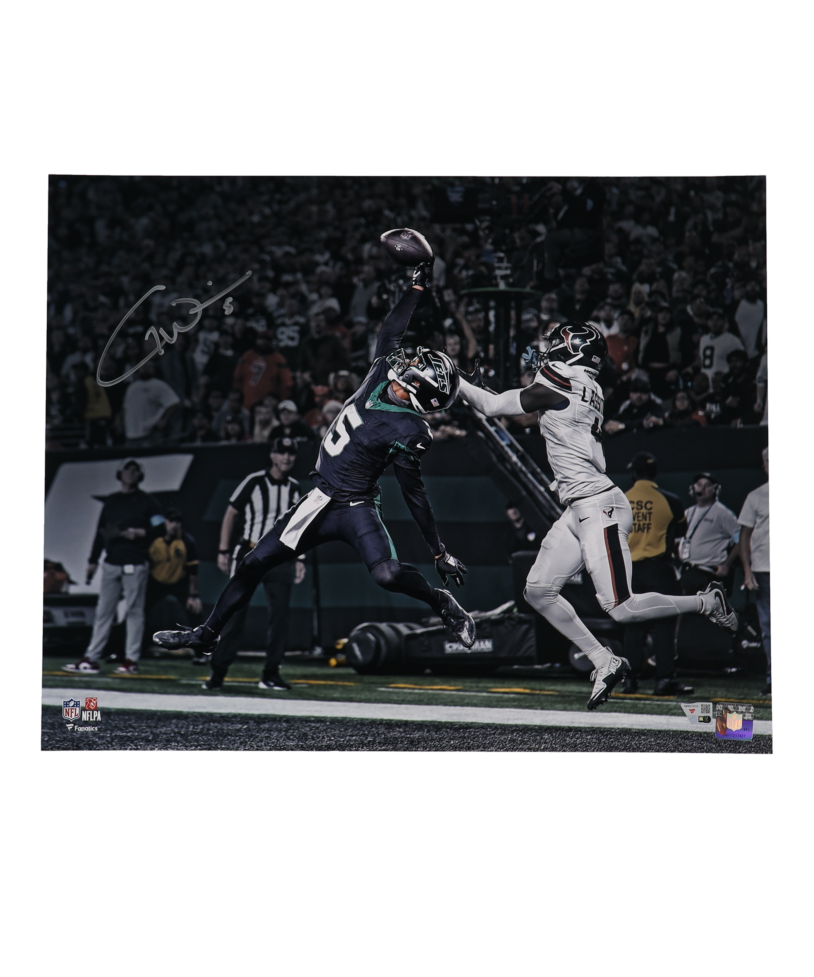 Garrett Wilson Signed Jets 16x20 Photo (Fanatics) | Pristine Auction