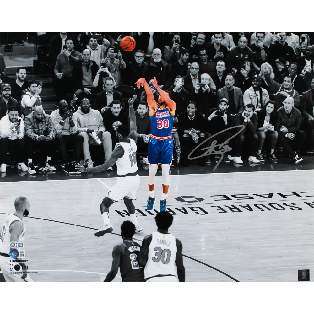 Stephen Curry Signed Warriors 16x20 Photo (Beckett) | Pristine Auction