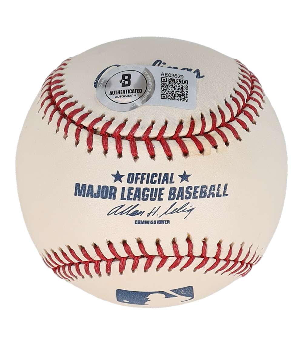 Robert Redford Signed OML Baseball (Beckett) | Pristine Auction