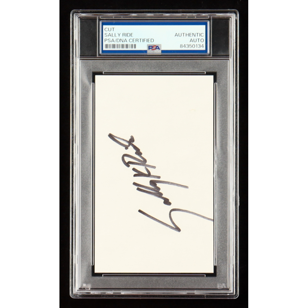Sally Ride Signed Index Card (PSA) (d) NASA First Woman in Space ...