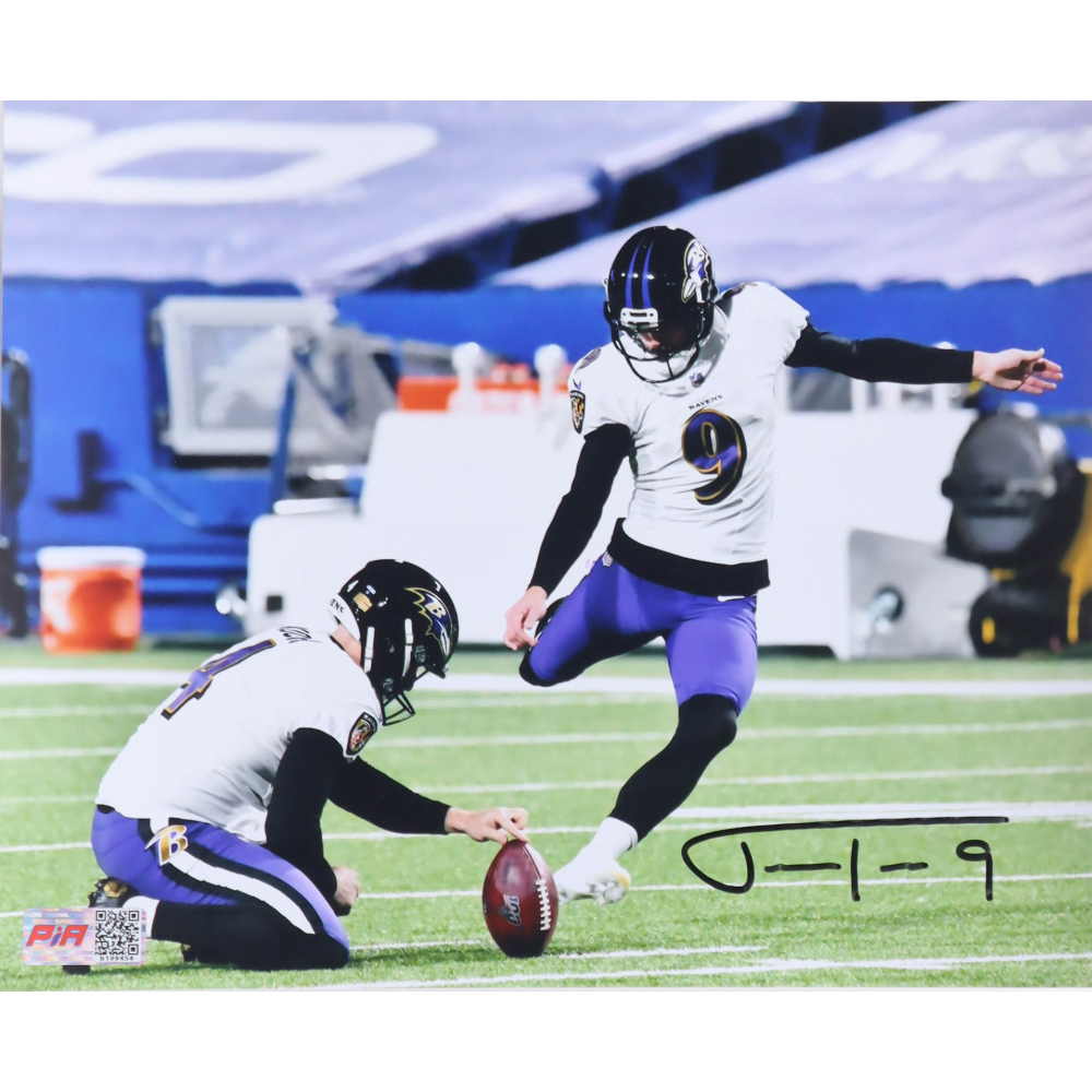 Justin Tucker Signed Ravens 8x10 Photo (PIA) | Pristine Auction