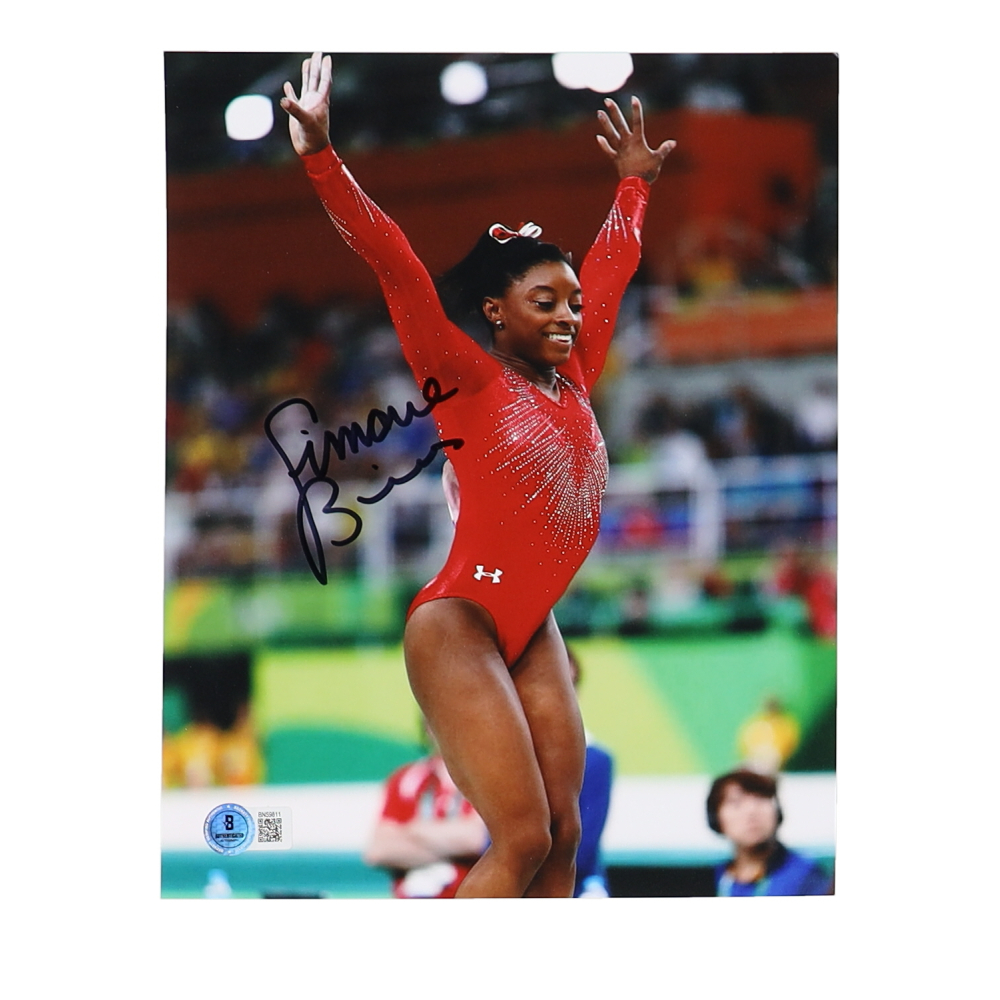 Simone Biles Signed Team USA 8x10 Photo (Beckett) | Pristine Auction