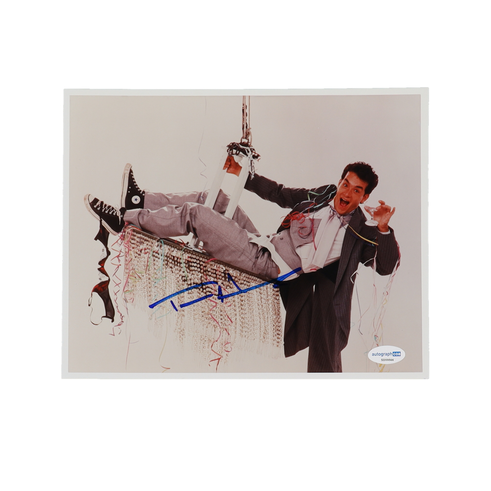 Tom Hanks Signed 8x10 Photo (AutographCOA) | Pristine Auction