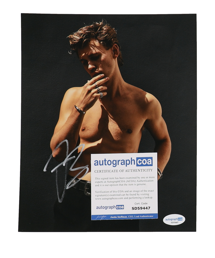 Austin Butler Signed 8x10 Photo (AutographCOA) | Pristine Auction