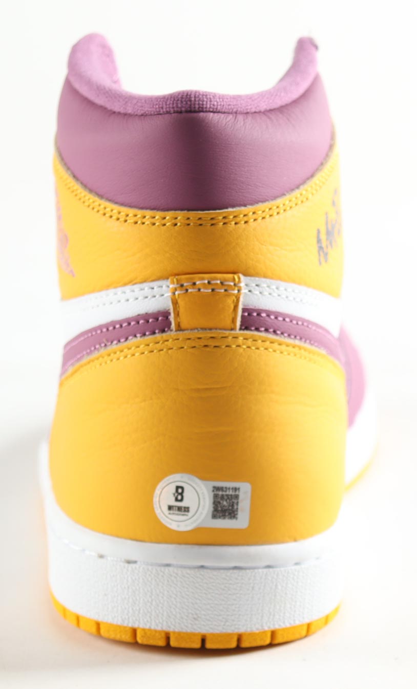 Magic Johnson Signed Nike Basketball Shoe (Beckett) | Pristine Auction