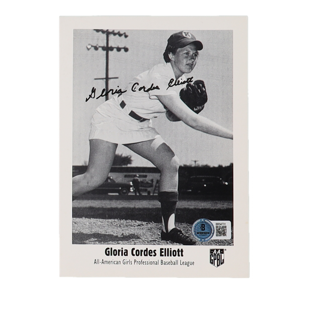Gloria Cordes Elliott Signed AAGPBL 5x7 Photo (Beckett) | Pristine Auction