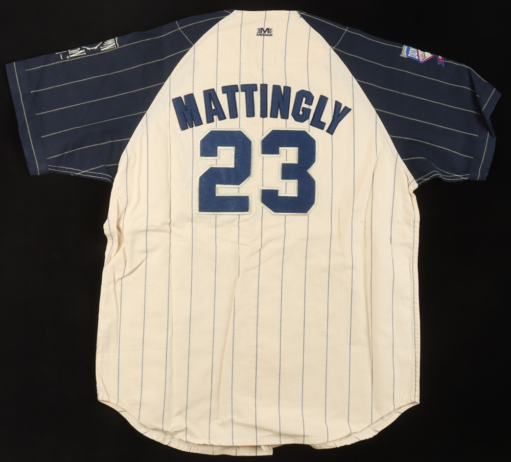 Don Mattingly Signed Yankees Jersey Inscribed "Yankee Captain" (Beckett ...