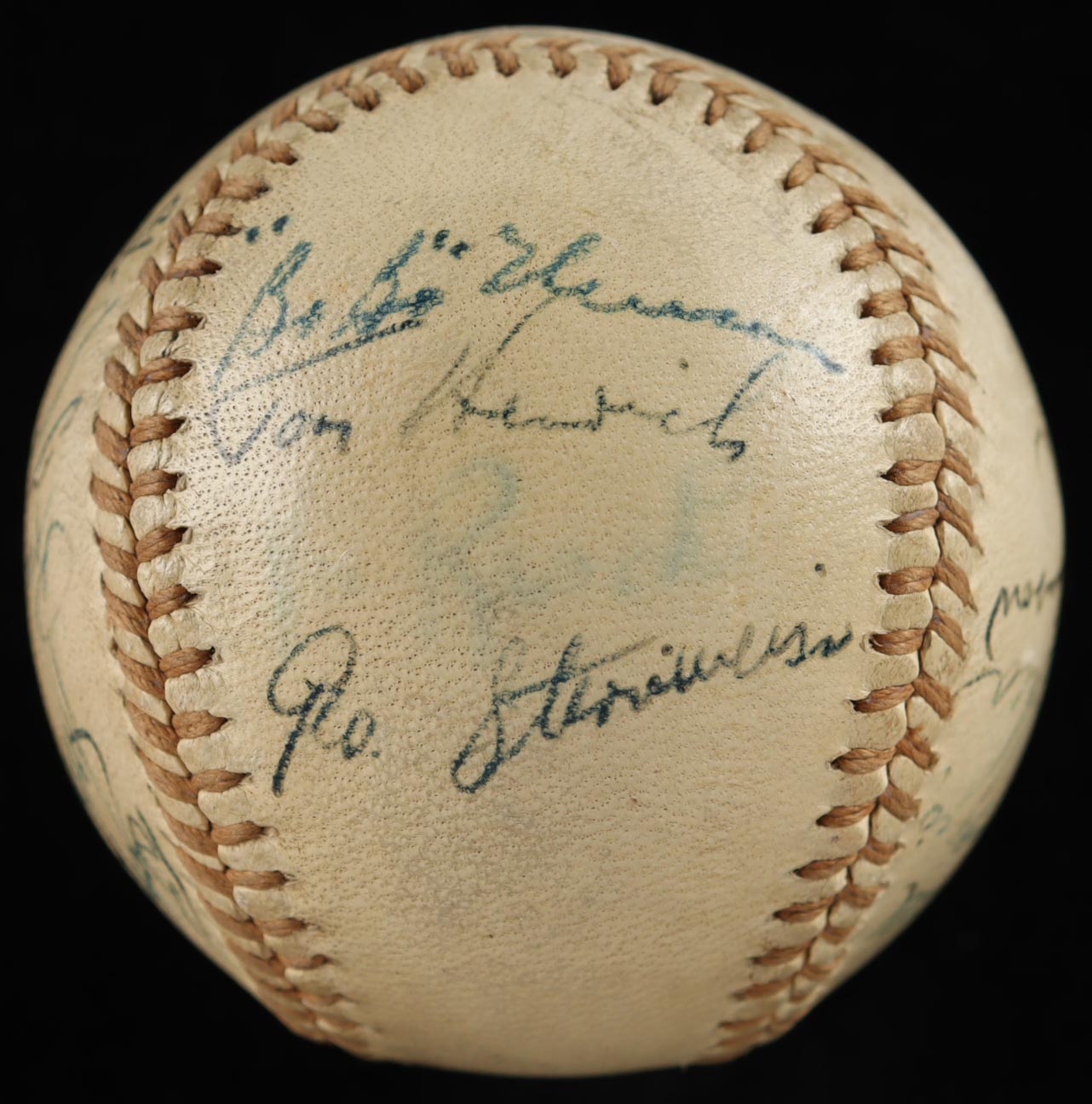 1947 Yankees Baseball Team-Signed By (18) with Joe DiMaggio, Phil ...