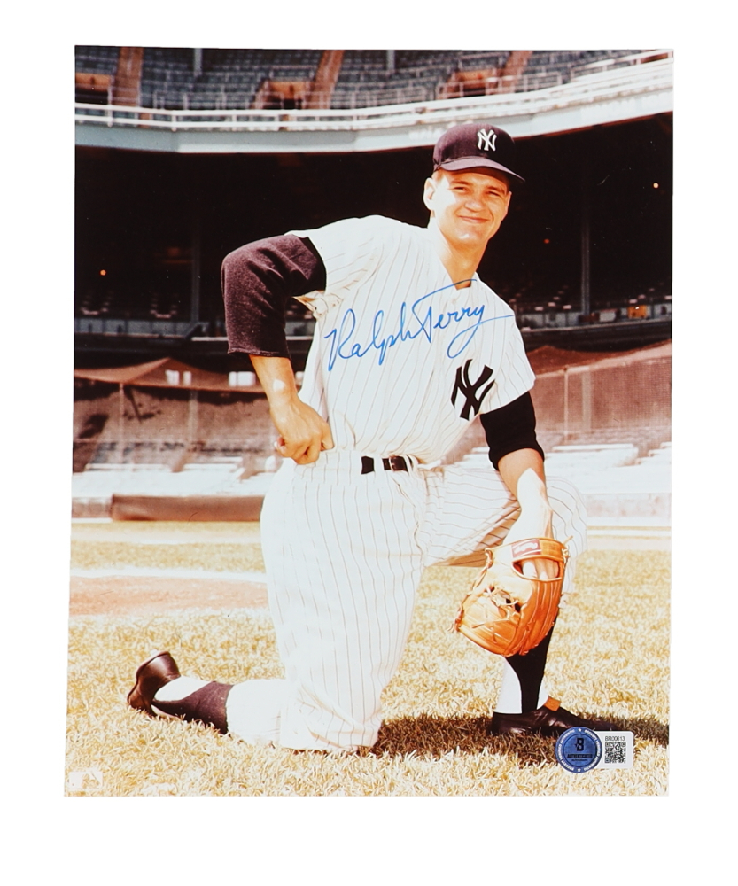 Ralph Terry Signed Yankees 8x10 Photo (Beckett) | Pristine Auction