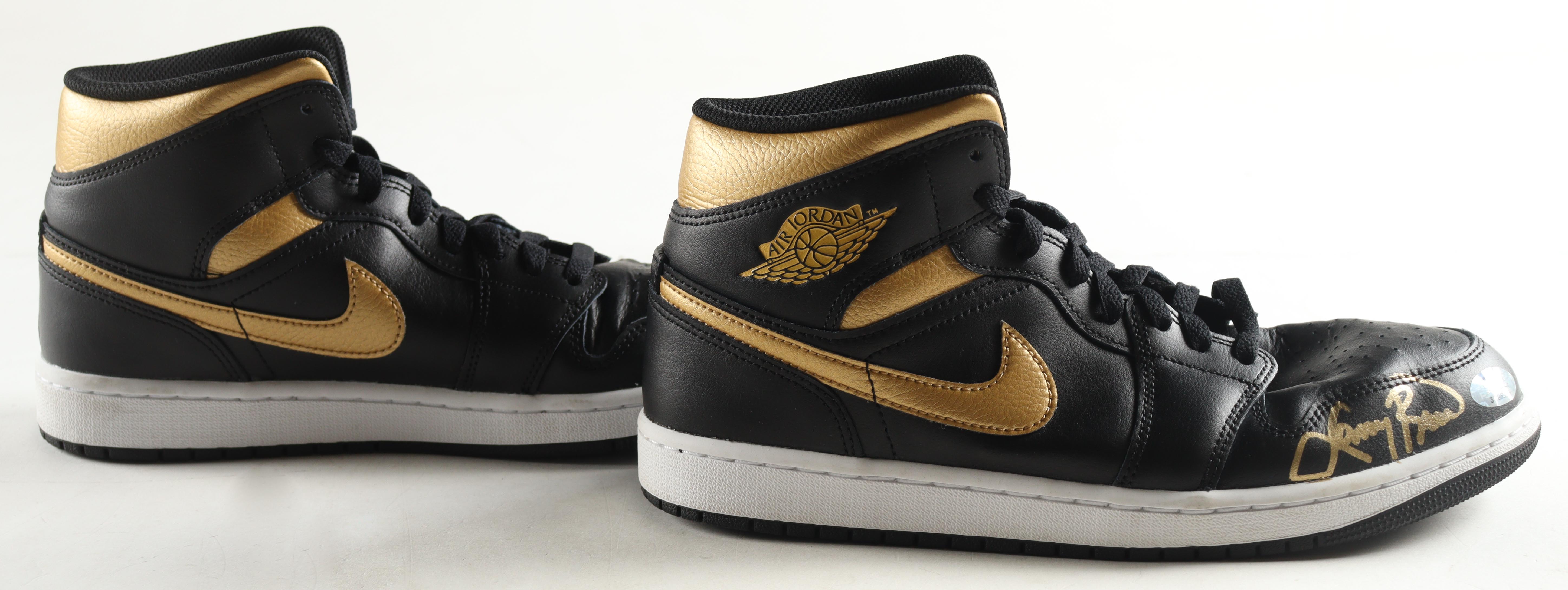 Magic Johnson & Larry Bird Signed Set of (2) Nike Jordan Basketball ...