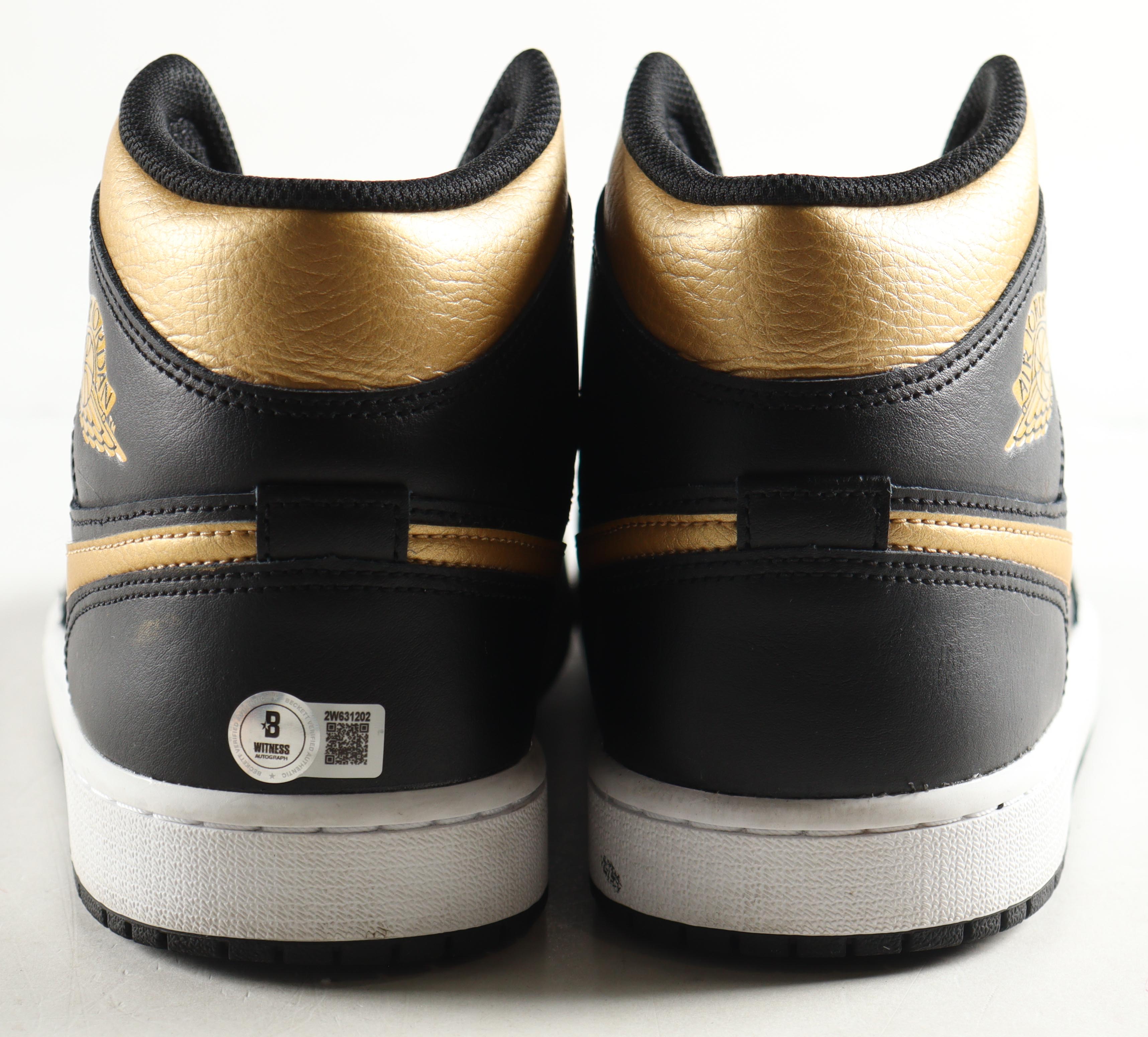 Magic Johnson & Larry Bird Signed Set of (2) Nike Jordan Basketball ...