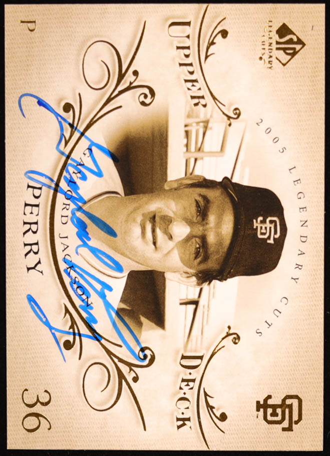 Gaylord Perry Signed 2005 SP Legendary Cuts #29 (Beckett) | Pristine ...
