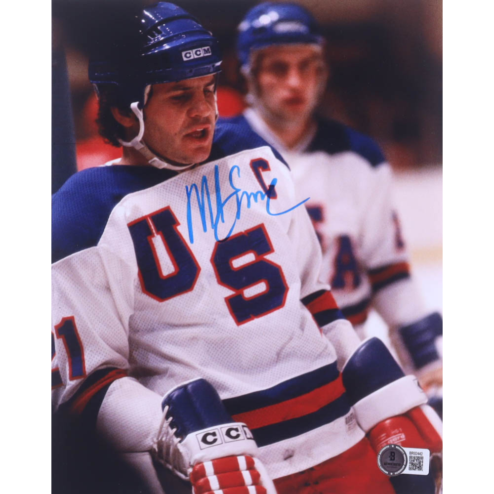 Mike Eruzione Signed Team USA 8x10 Photo (Beckett) | Pristine Auction