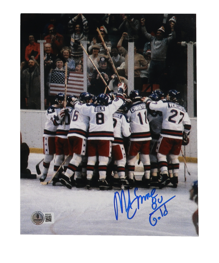 Mike Eruzione Signed Team USA 8x10 Photo Inscribed "80 Gold" (Beckett ...