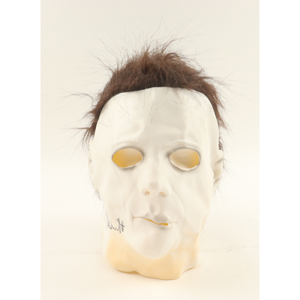 Nick Castle Signed "Halloween" Michael Myers Mask (Beckett) | Pristine ...