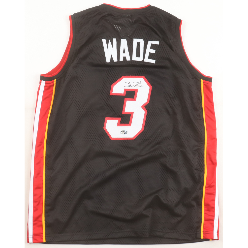Dwyane Wade Signed Jersey (Wade) | Pristine Auction