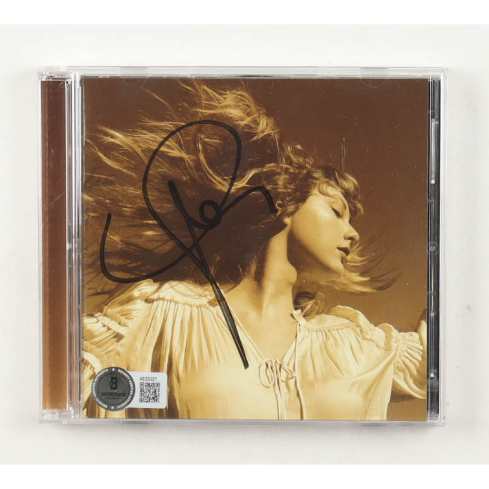 Taylor Swift Signed "Fearless" CD Album Cover with CD (Beckett ...
