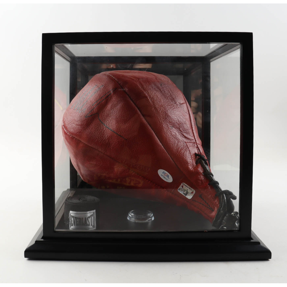 Mike Tyson Signed Everlast Speed Bag with Display Case & Wristwraps ...