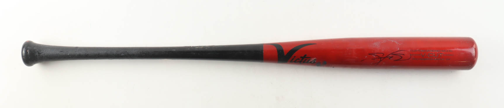 Sammy Sosa Signed Victus Pro Baseball Bat (Beckett) | Pristine Auction