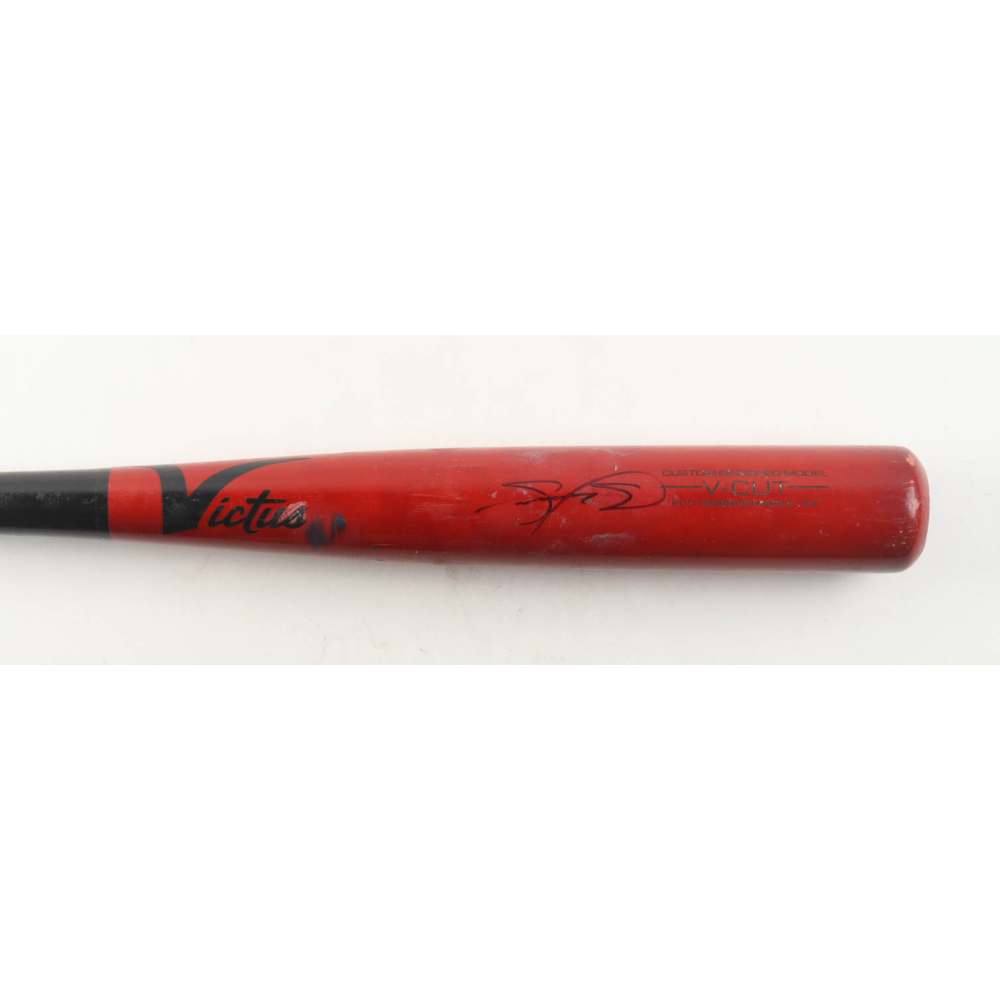 Sammy Sosa Signed Victus Pro Baseball Bat (Beckett) | Pristine Auction