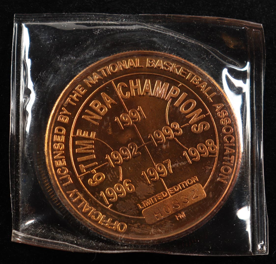 Chicago Bulls Six Time NBA Champions Highland Mint Commemorative Coin ...