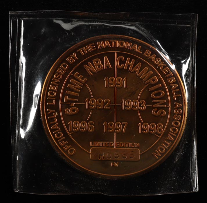 Chicago Bulls Six Time NBA Champions Highland Mint Commemorative Coin ...