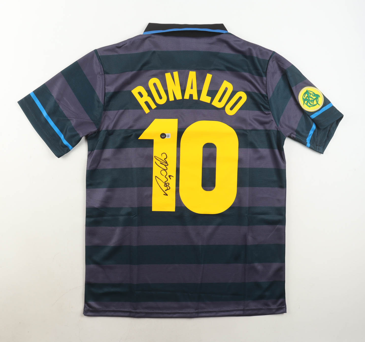 Ronaldo Nazario Signed Inter Milan Jersey (Beckett) | Pristine Auction