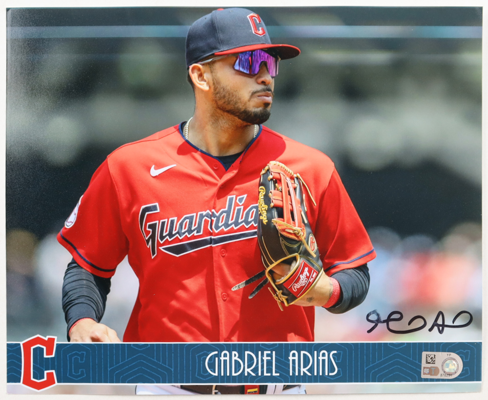 Gabriel Arias Signed Guardians 8x10 Photo (MLB) | Pristine Auction