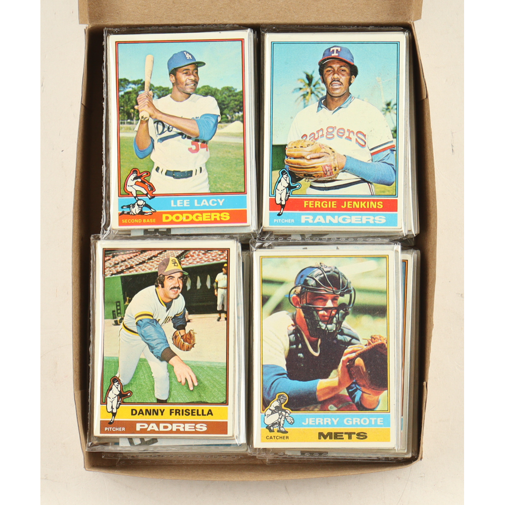 1976 Topps Baseball Cello Fun Pack Vending Box with (20) Packs ...