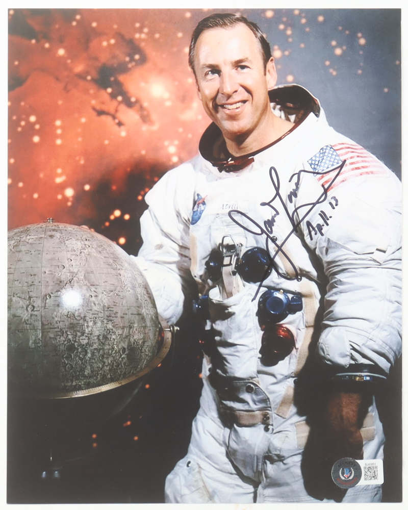 Jim Lovell Signed NASA 8x10 Photo Inscribed "Apollo 13" (Beckett ...