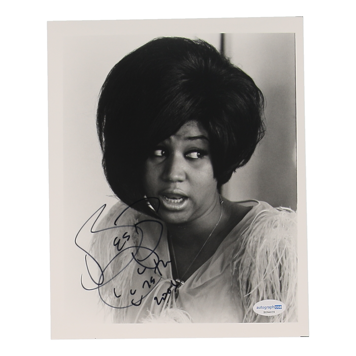 Aretha Franklin Signed 8x10 Photo (ACOA) | Pristine Auction