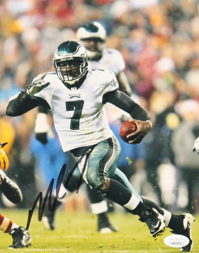 Michael Vick Signed Eagles 8x10 Photo (JSA) | Pristine Auction