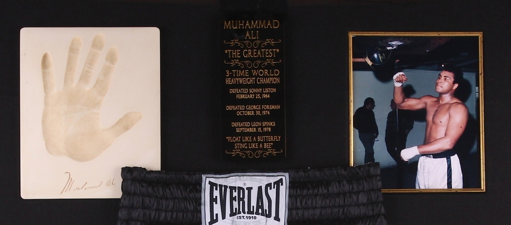 Muhammad Ali 40x42 Custom Framed Shadow Box Display with Signed ...