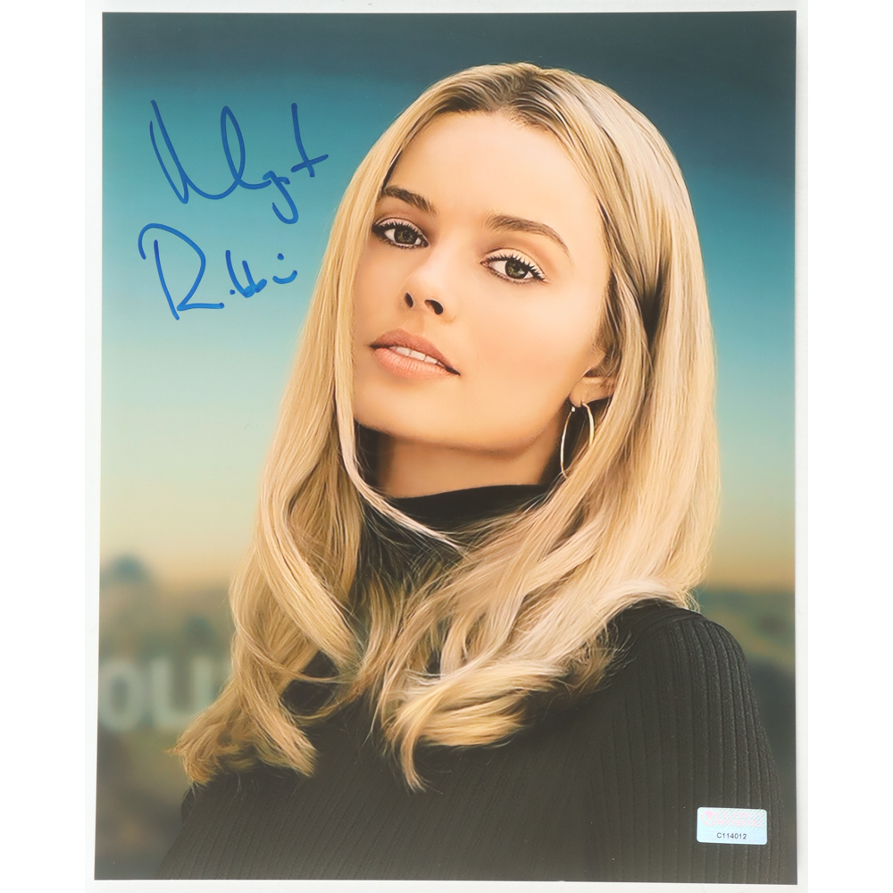 Margot Robbie Signed 8x10 Photo (Celebrity Authentics) | Pristine Auction