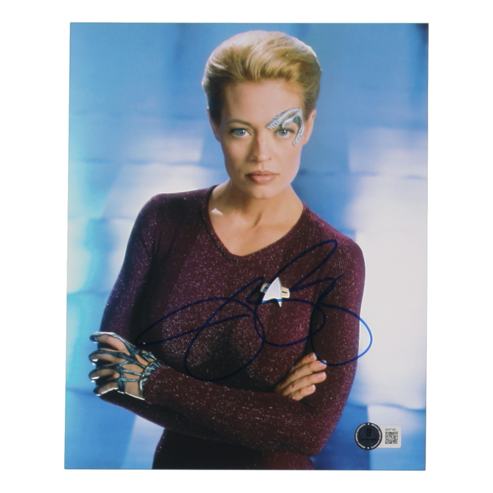 Jeri Ryan Signed 8x10 Photo (Beckett) | Pristine Auction