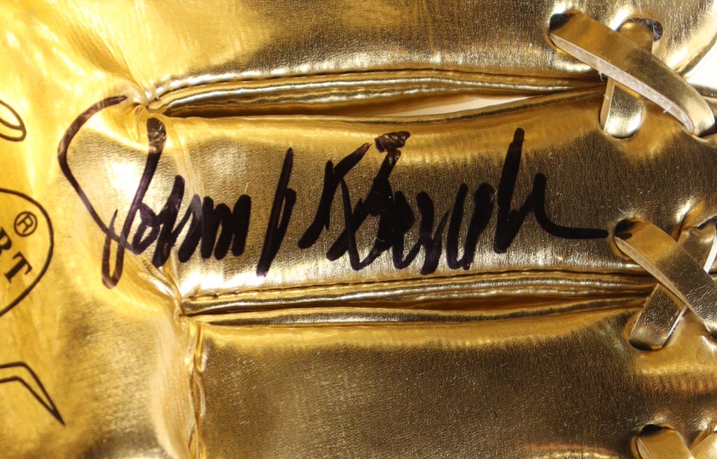 Johnny Bench Signed Rawlings Mini Golden Glove With Display Stand ...